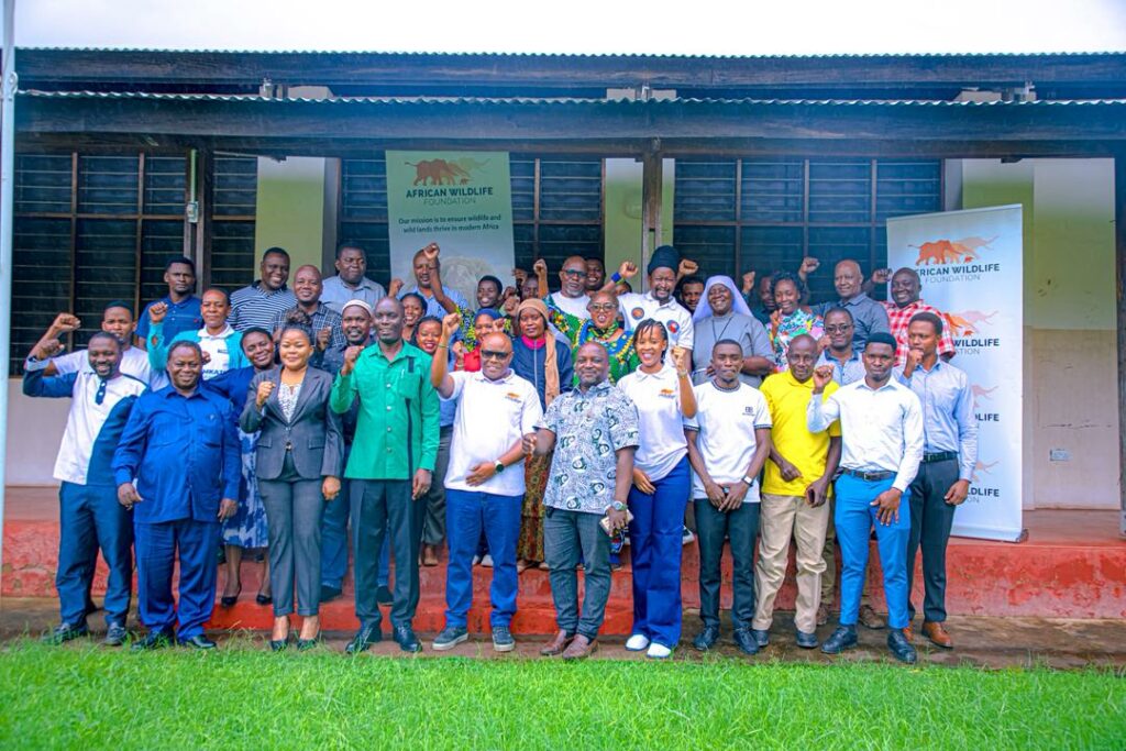 Pambazuko FM Radio - Redio ya watu